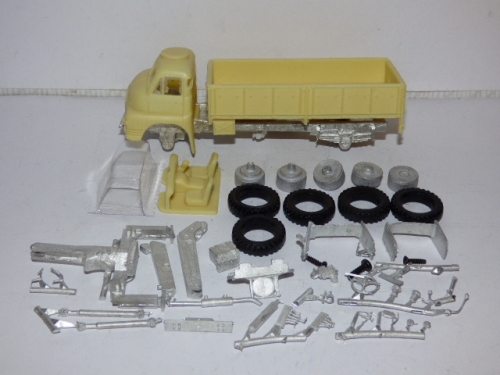 PRMK002 Bedford RL with Crane | Promod - Dolia Collectables