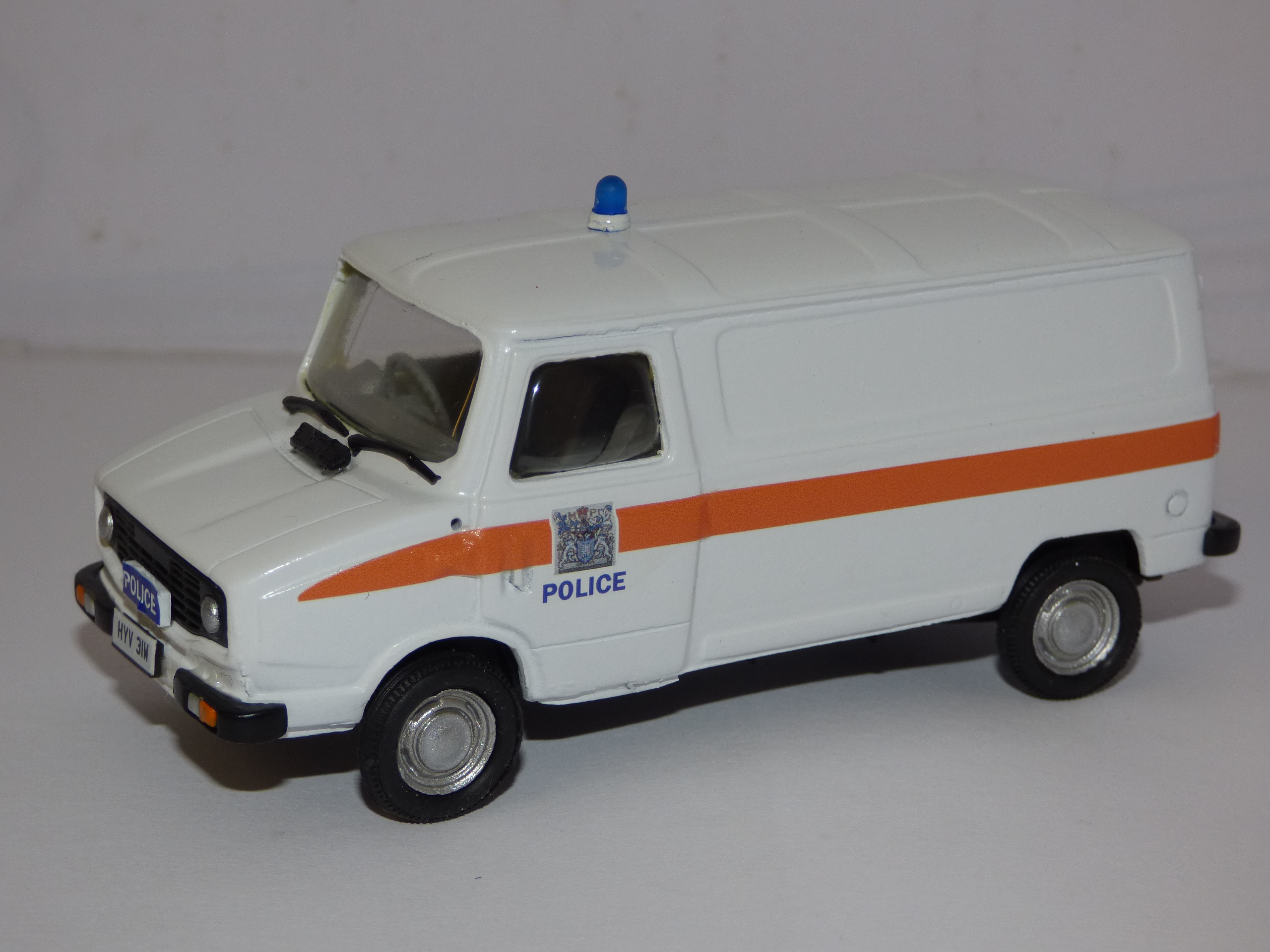 Promod Leyland Sherpa Van Wanstead, London Police 1:43rd scale | Promod ...