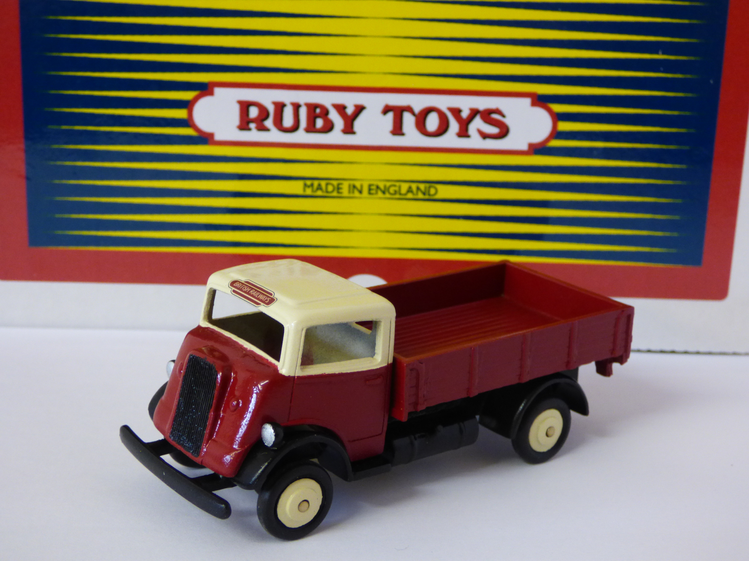 Ruby Toys Fordson 7V British Railways drop side truck 1:48 scale ...